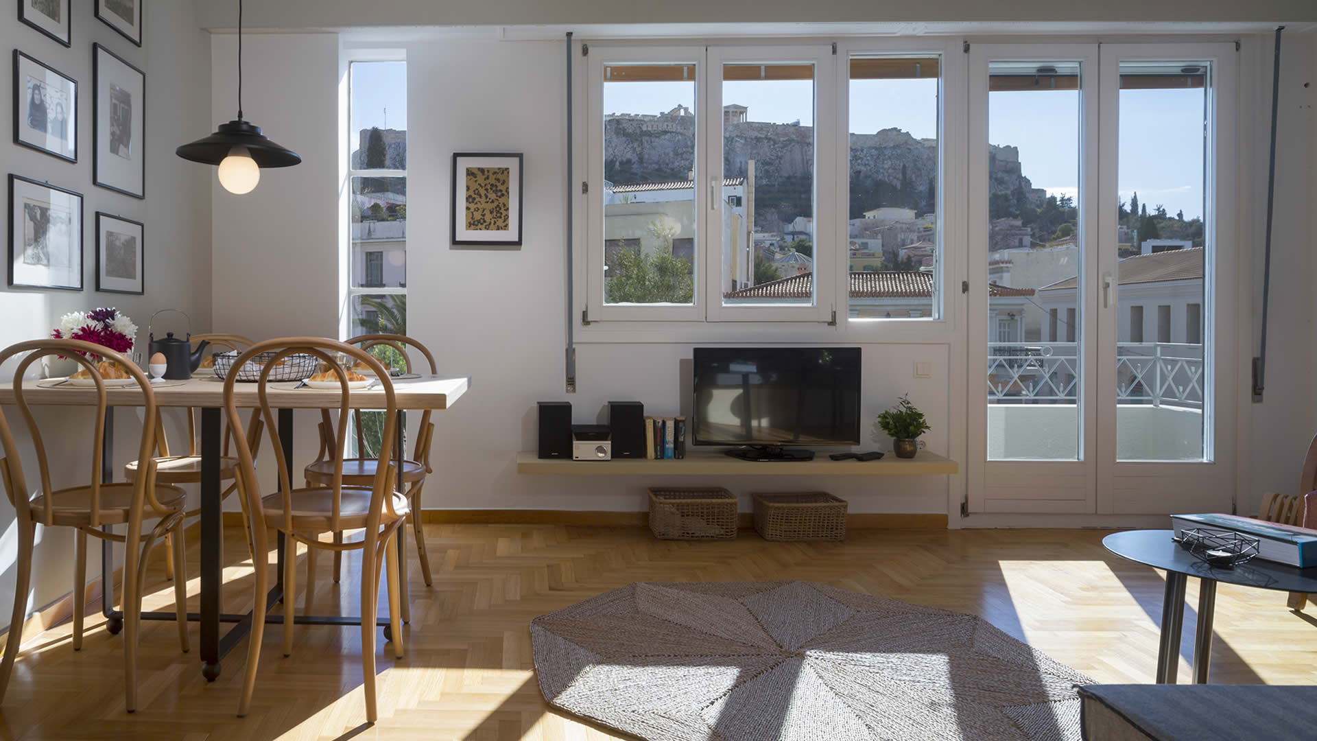 Terrace Apartment With A View To The Acropolis - Aunties home